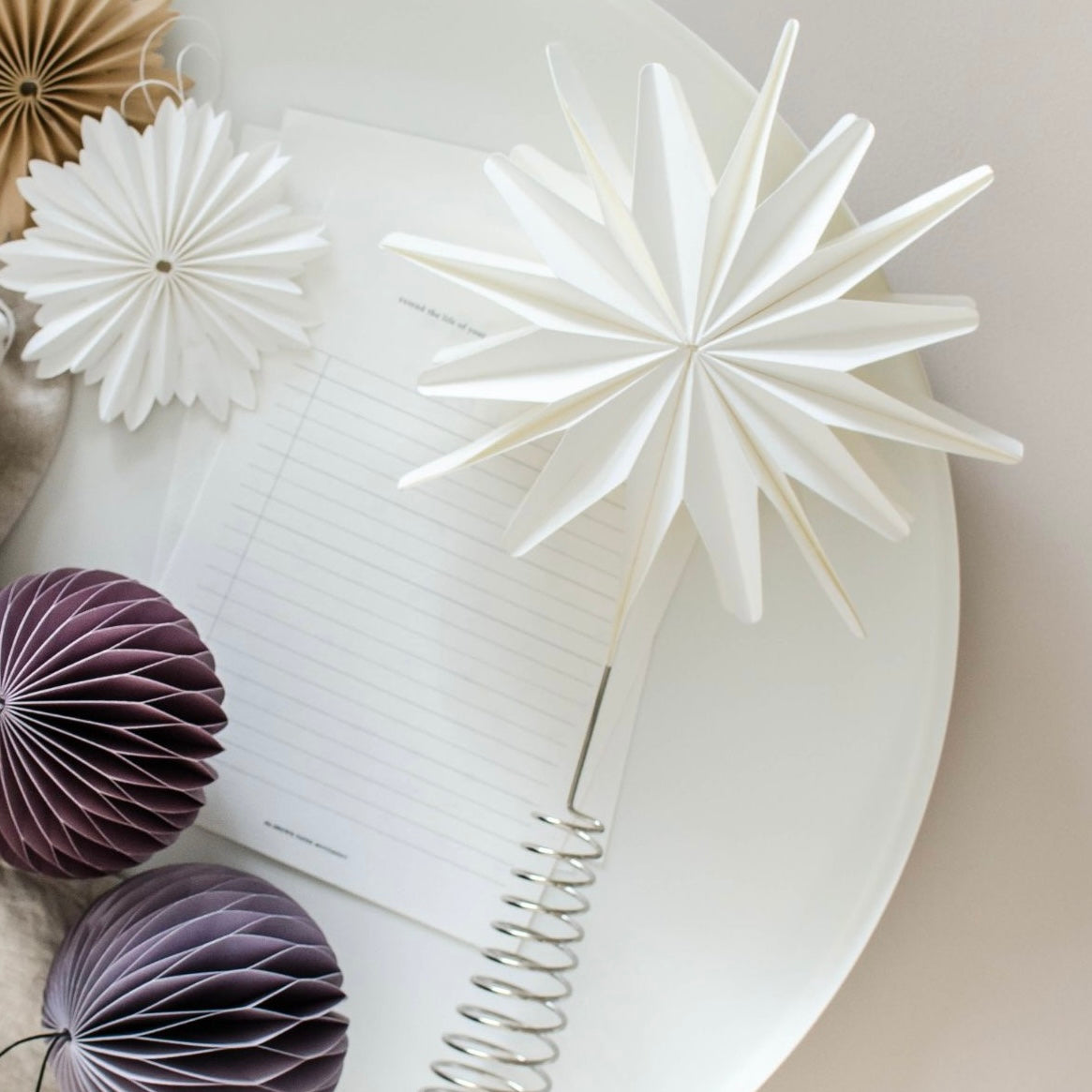 Nordic Tree Topper Star Off-White – Road Less Taken 2076