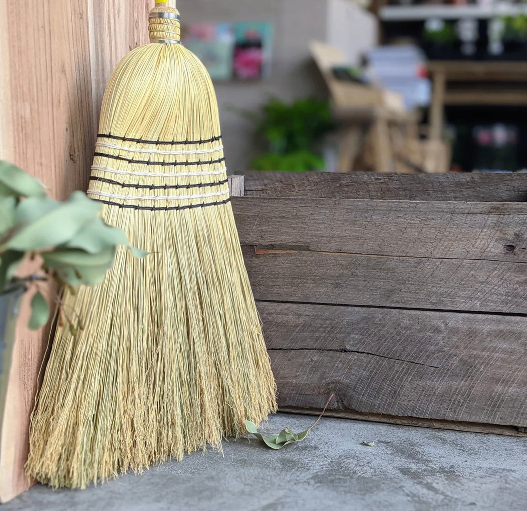 Tumut Woolshed Broom – Road Less Taken 2076